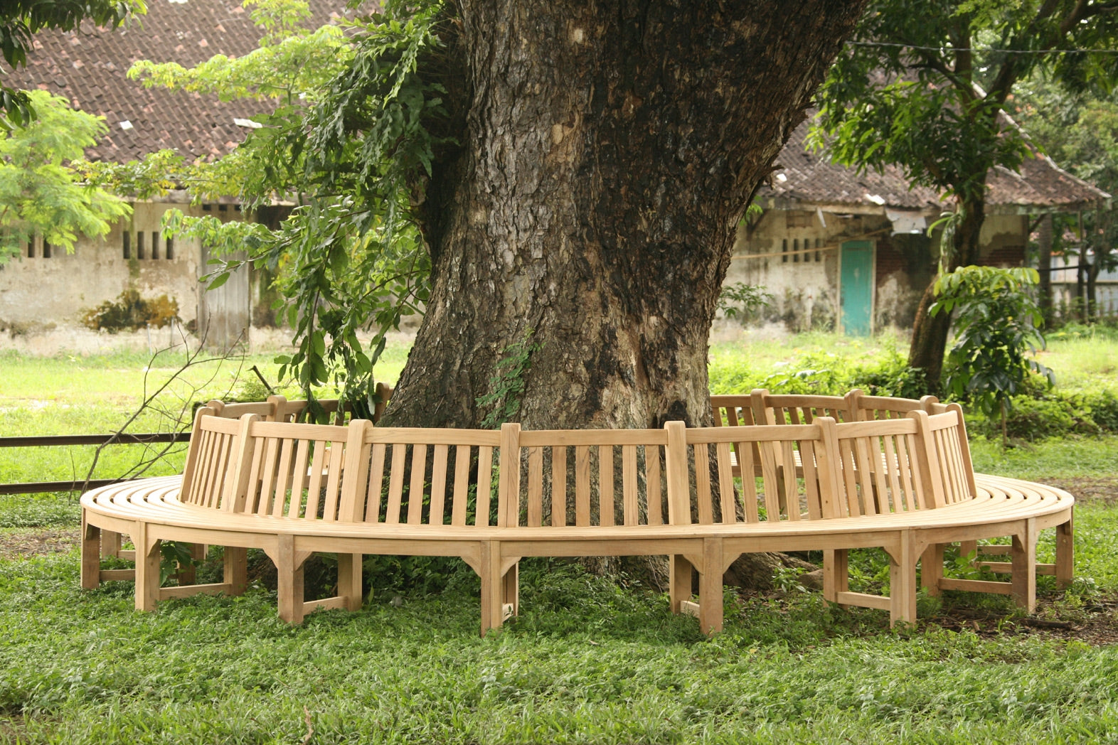 Circular Teak Full Tree Bench Seat - 10 Year Guarantee